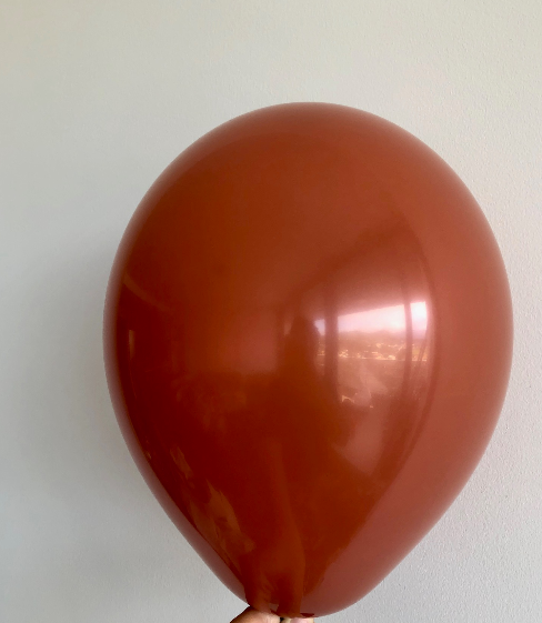Ballon latex marron 25 cm – Wanderlust Nouvelle Calédonie